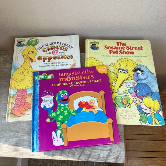 Sesame Street | Other | Vintage Sesame Street Hardcover Book Bundle Jim ...